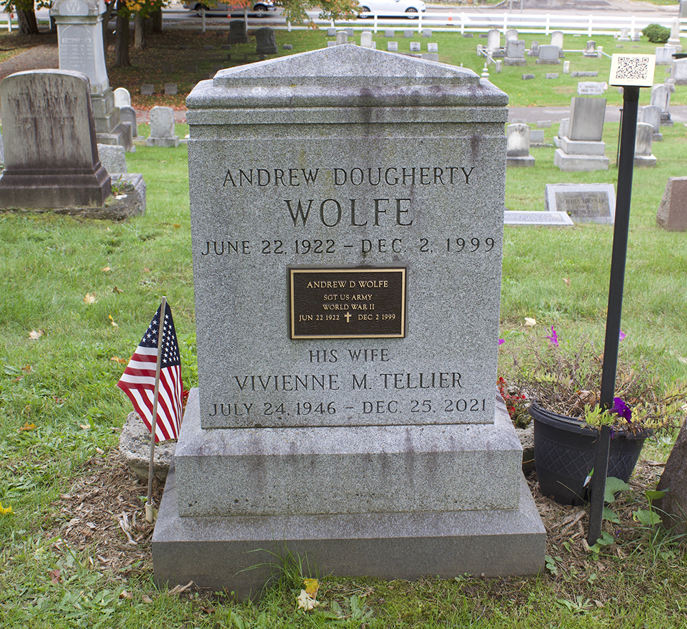 Vivienne Tellier Wolfe and Andrew Wolfe headstone