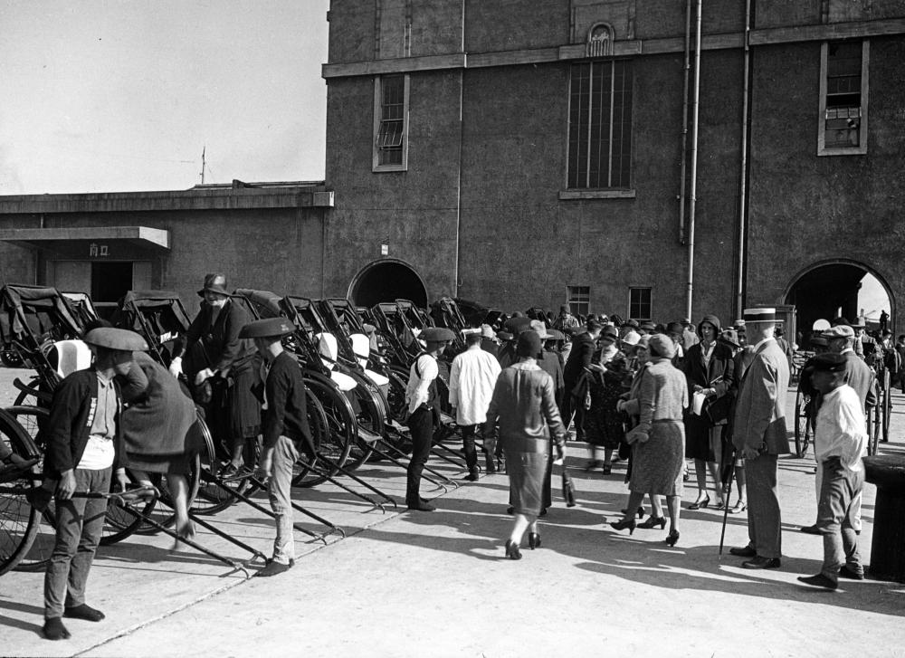 Jinrikishas, Yokohama, Japan, 1935